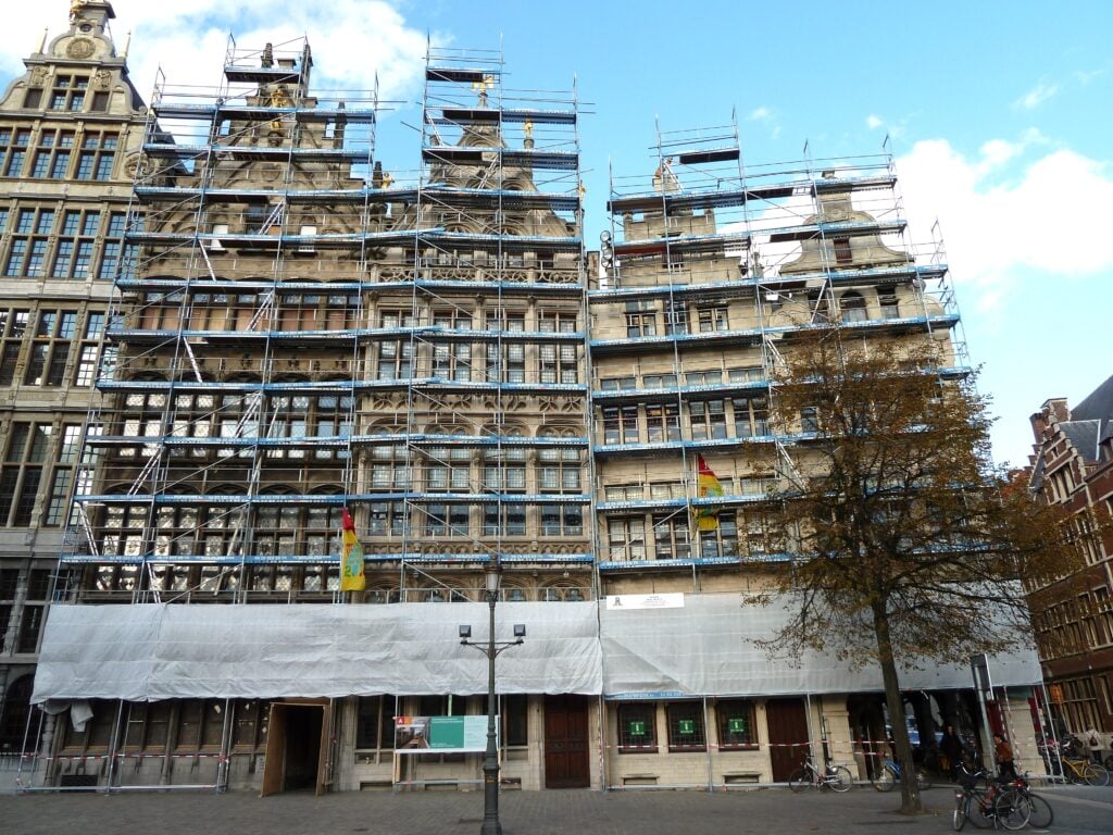 Layher Blitz gevelsteigers met stelramen - Euro Rent