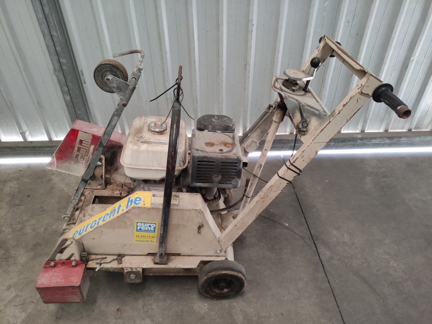 Compressor 330 l/min 230 V - Euro Rent